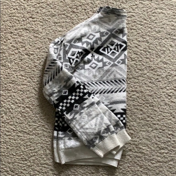 H&M | Sweaters | Hm Aztec Pattern Sweater | Poshmark